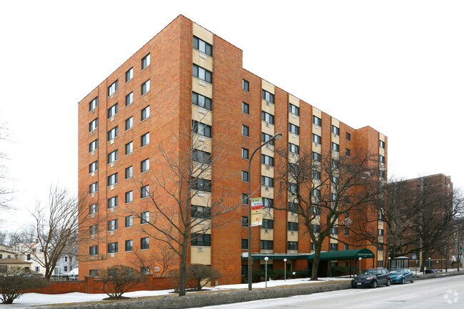 Ebenezer Primm Towers - 1001 Emerson St Evanston IL 60201 | Apartment ...