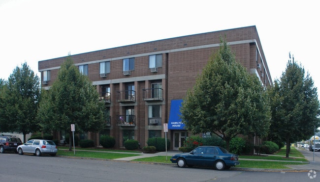 Hamilton House - 902 E Boone Ave Spokane WA 99202 | Apartment Finder