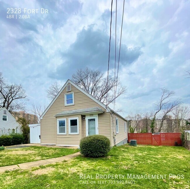 Stunning 4 Bedroom Cape Cod Home on a MASS... - 2328 Fort Dr Alexandria ...