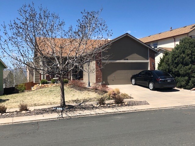 Lovely Ranch Style Home in Wagon Trails Sub! - 5998 Pioneer Mesa Dr ...