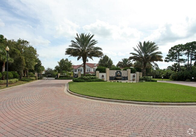The Estates at Stuart - 88 SE Hancock St Stuart FL 34994 | Apartment Finder