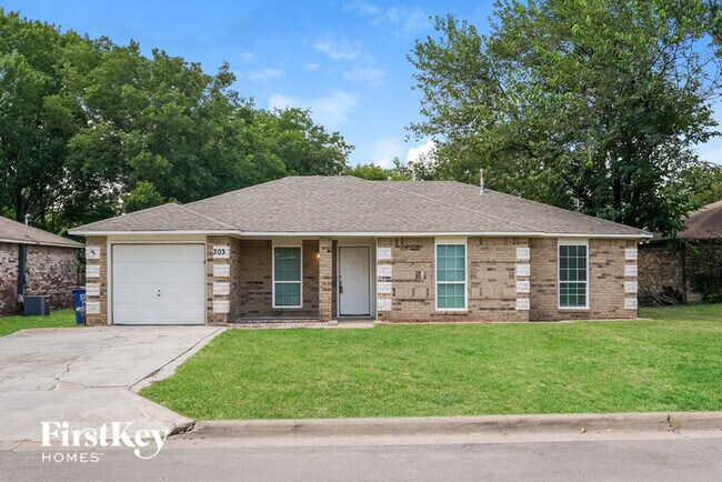 303 West Ct - 303 West Ct Red Oak TX 75154 | Apartment Finder