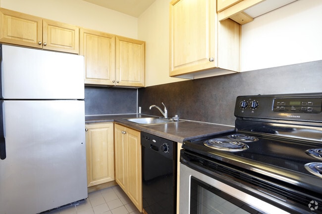 Yugo Seattle Wilsonian - 4710 University Way NE Seattle WA 98105 ...