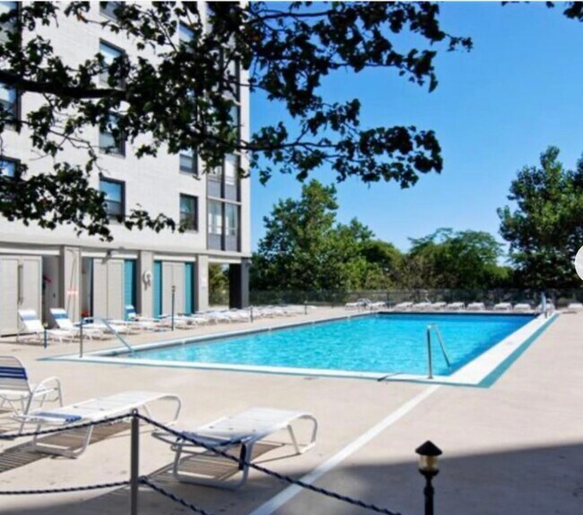 5701 N Sheridan Rd - 5701 N Sheridan Rd Chicago IL 60660 | Apartment Finder