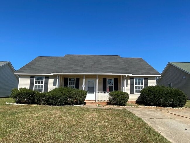 T.R. Lawing Realty Property - 1515 Hudson Graham Ln Charlotte NC 28216 ...