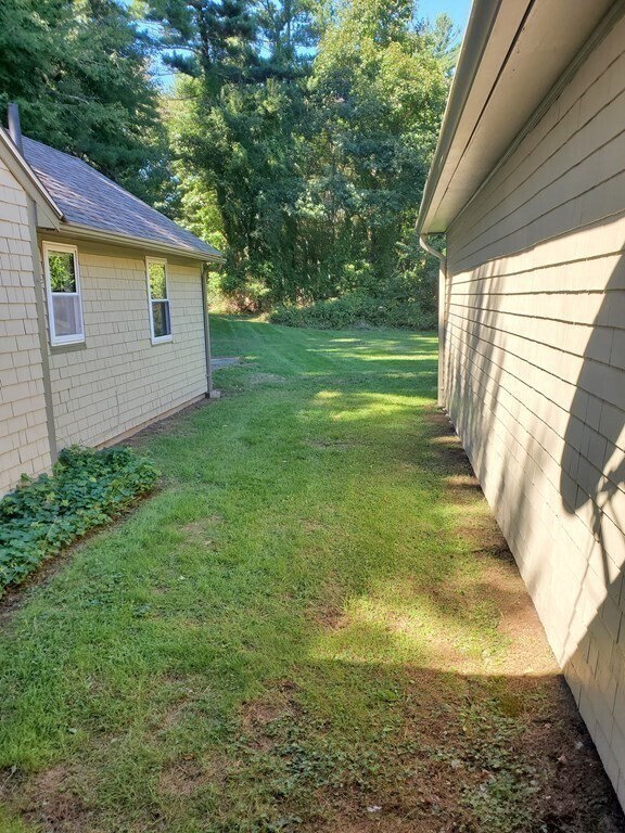 695 Wareham St - 695 Wareham St Middleborough MA 02346 | Apartment Finder