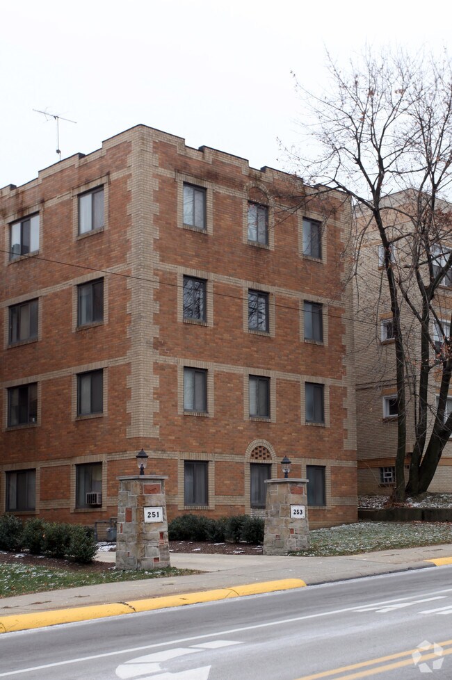 253 Beverly Rd - 253 Beverly Rd Pittsburgh PA 15216 | Apartment Finder