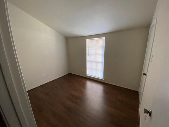 8653 Village of Fondren - 8653 Village of Fondren Houston TX 77071 ...