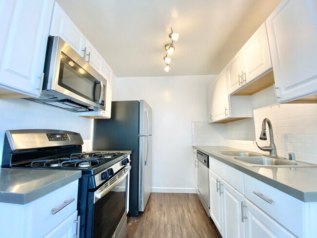 4845 Saturn St - 4845 Saturn St Los Angeles CA 90019 | Apartment Finder