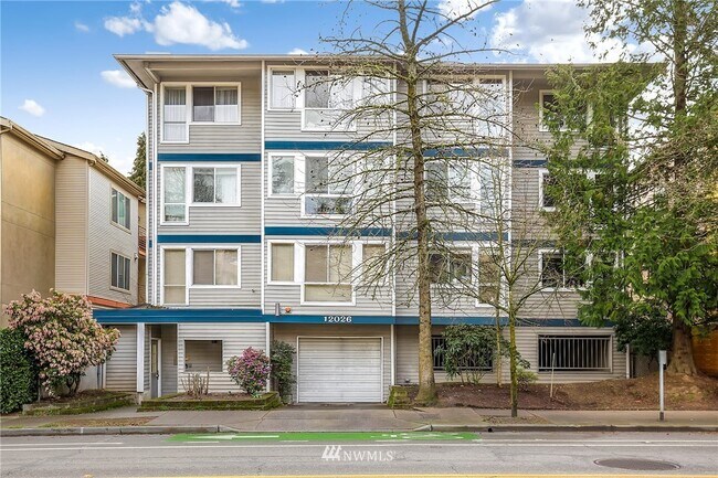 12026 15th Ave NE - 12026 15th Ave NE Seattle WA 98125 | Apartment Finder