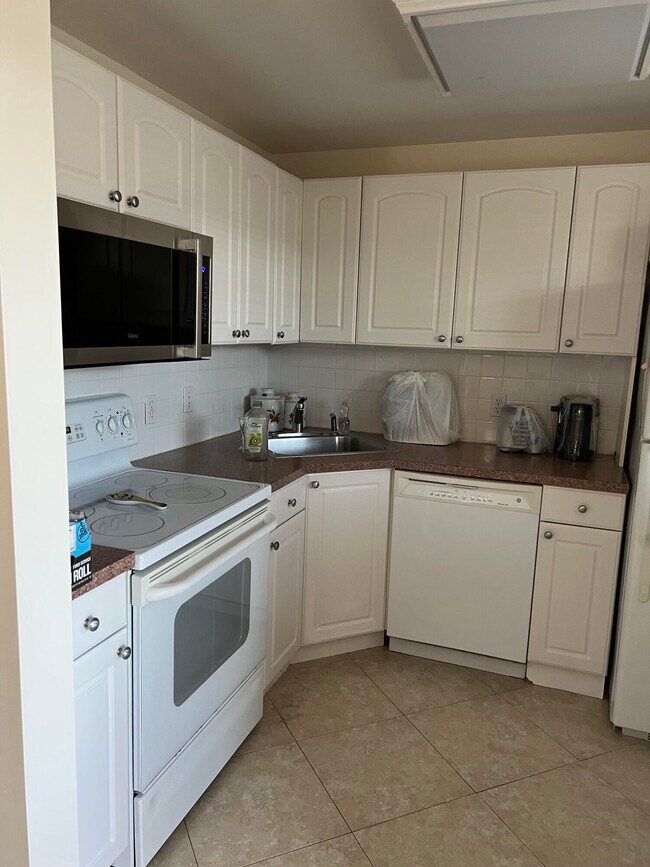 2182 NE 1st Way - 2182 NE 1st Way Boynton Beach FL 33435 | Apartment Finder