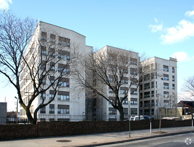 Johnston Square Apartments - 501 E Preston St Baltimore MD 21202 ...