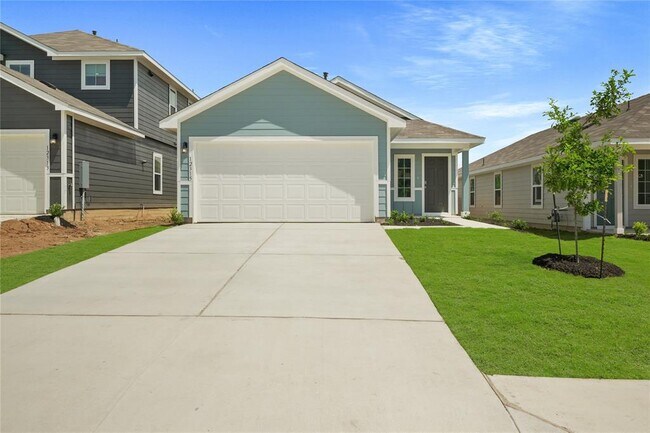 12315 Silversmith Ln - 12315 Silversmith Ln Mustang Ridge TX 78610 ...