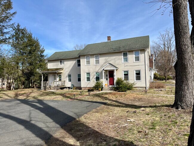 16 Fairfield Ave - 16 Fairfield Ave Northampton MA 01062 | Apartment Finder