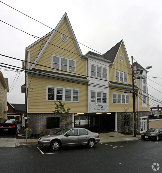 22 Sylvan St - 22 Sylvan St Rutherford NJ 07070 | Apartment Finder