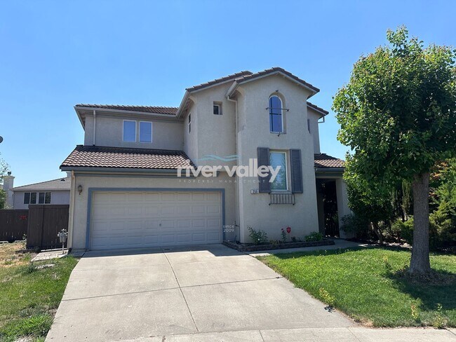 North Natomas 2 Story Natomas Park 4 bed 3... - 250 Belfont Cir ...