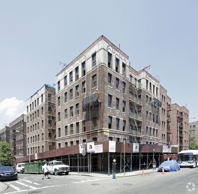 1387 Grand Concourse - 1387 Grand Concourse Bronx NY 10452 | Apartment ...