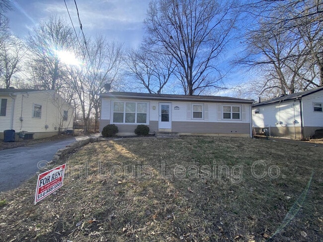9609 Winkler Dr - 9609 Winkler Dr St. Louis MO 63136 | Apartment Finder