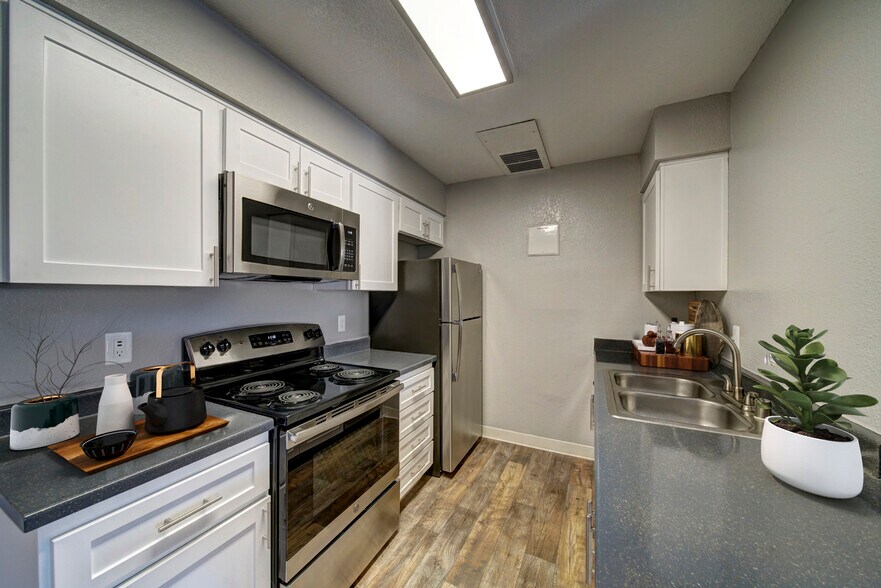 Parkside Commons - 900 143rd Ave San Leandro CA 94578 | Apartment Finder