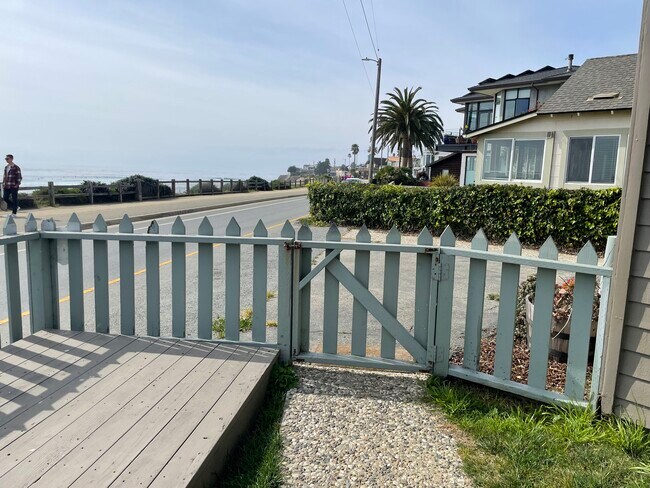 23541 E Cliff Dr - 23541 E Cliff Dr Santa Cruz CA 95062 | Apartment Finder