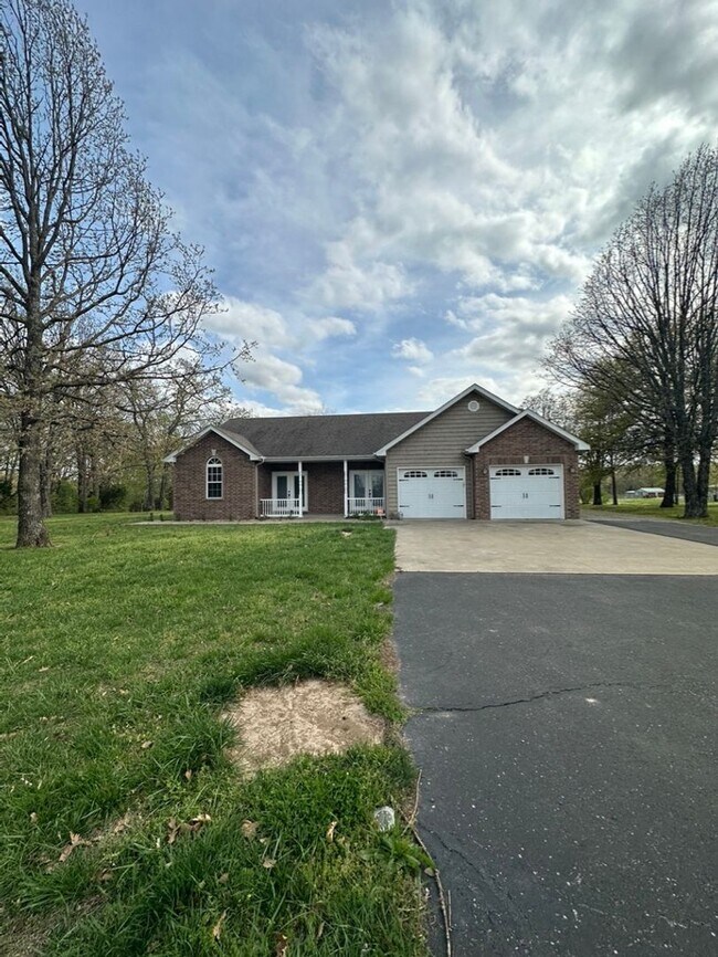 Beautiful three bedroom, two bath home on ... - 27455 Harrill Ln ...