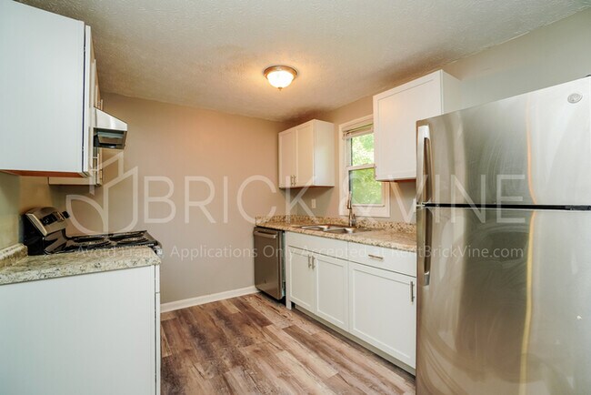 5220 Refugee Rd - 5220 Refugee Rd Columbus OH 43232 | Apartment Finder