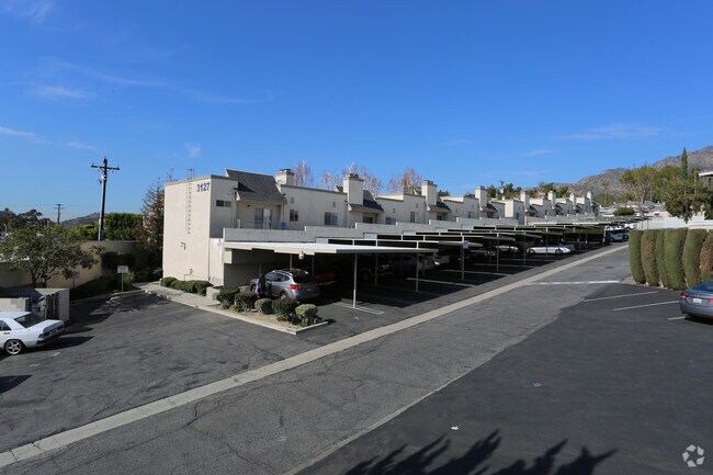 Crescenta Village - 3127 Foothill Blvd La Crescenta CA 91214 ...