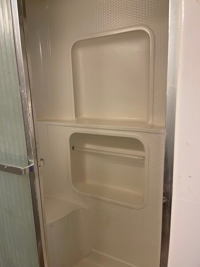 319 N Pierce St - 319 N Pierce St Lima OH 45801 | Apartment Finder