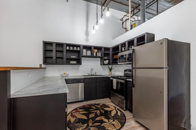 Bread Factory Lofts - 1615 Cowart St Chattanooga TN 37408 | Apartment ...