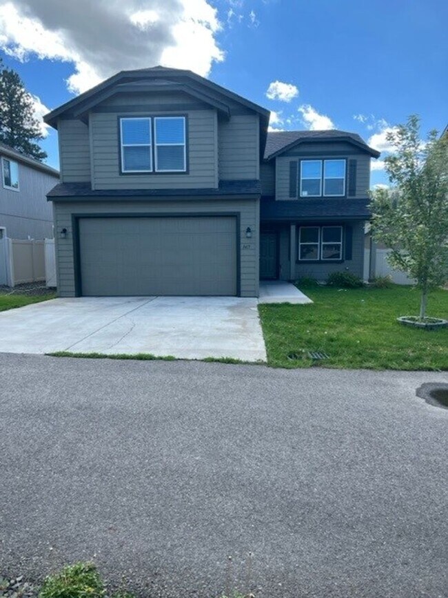 WELCOME TO YOUR NEW HOME AT TAYLOR COTTAGE... - 1417 Khinda Ct Spokane ...