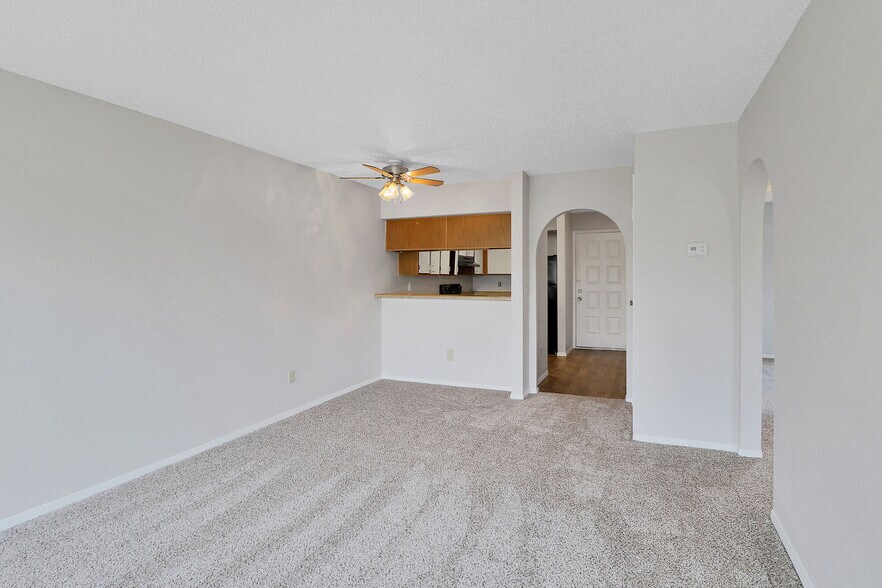 Summit Point Apartments - 504 NE Chipman Rd Lees Summit MO 64063 ...