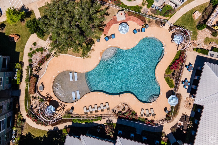 95twenty Apartments - 9520-9521 Spectrum Dr Austin TX 78717 | Apartment ...