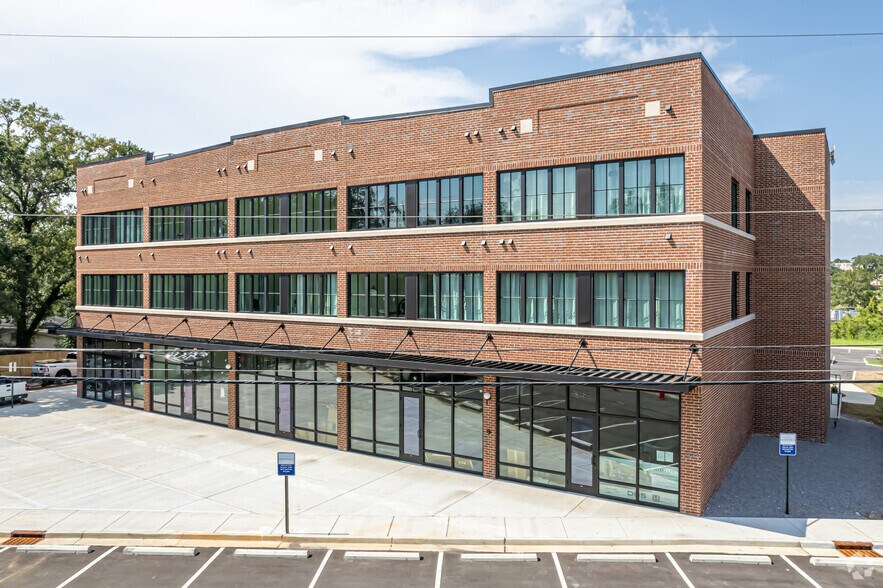 Lofts at Midtown - 1812 Old Shell Rd Mobile AL 36607 | Apartment Finder