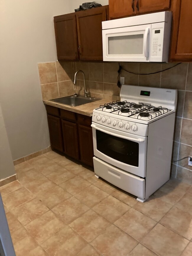 2419 Brown St - 2419 Brown St Philadelphia PA 19130 | Apartment Finder
