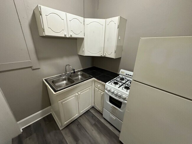 2576 N Booth St - 2576 N Booth St Milwaukee WI 53212 | Apartment Finder