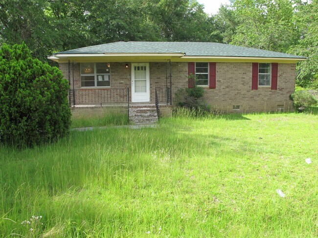 104 Phoenix Cir - 104 Phoenix Cir Smoaks SC 29481 | Apartment Finder