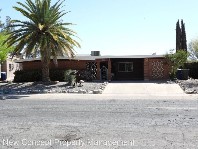 4 br, 2 bath House - 2240 S Camino Seco - 2240 S Camino Seco Tucson AZ ...