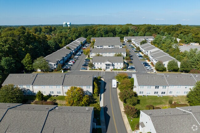 Woodbury Gardens - 1900 Fox Hill Dr Woodbury NY 11797 | Apartment Finder