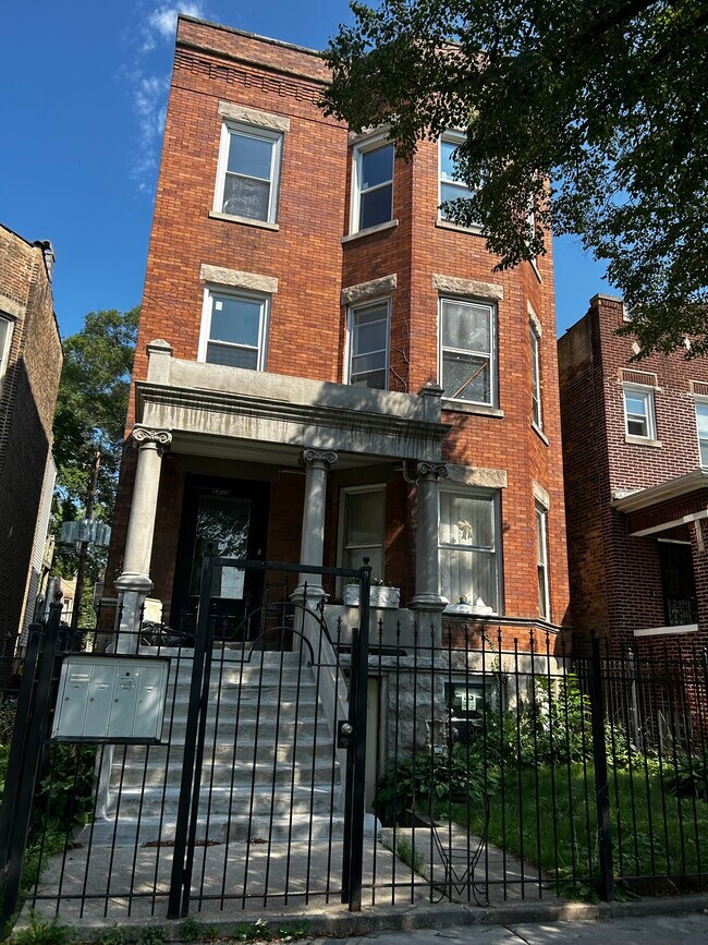 5435 S May St - 5435 S May St Chicago IL 60609 | Apartment Finder