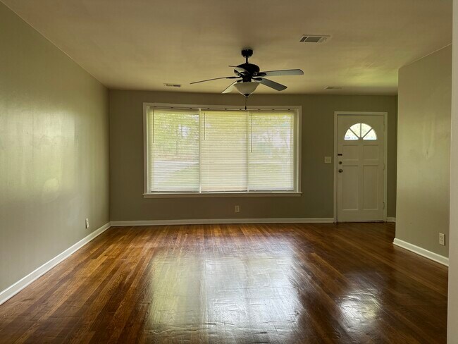 736 King Rd - 736 King Rd Riverdale GA 30274 | Apartment Finder