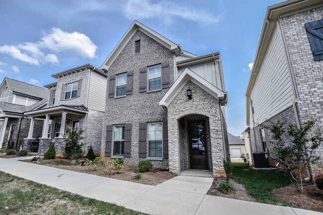 Three Bedroom Town Home in Pleasant View! - 1424 Hicks Edgen Rd ...