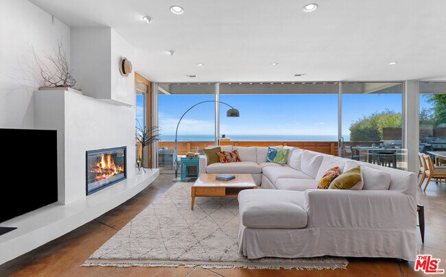 27400 E Pacific Coast Hwy - 27400 E Pacific Coast Hwy Malibu CA 90265 ...