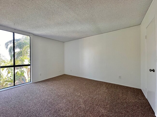 Upgraded 2 Bedroom Condo in San Carlos!! Water/Sewer/Trash Included ...
