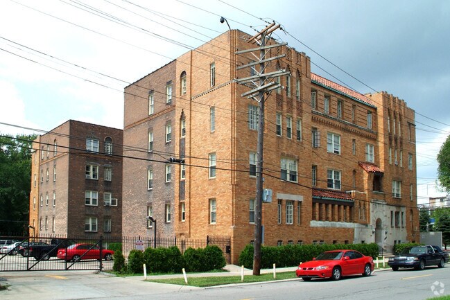Windmill Pointe Manor - 943 Alter Rd Detroit MI 48215 | Apartment Finder