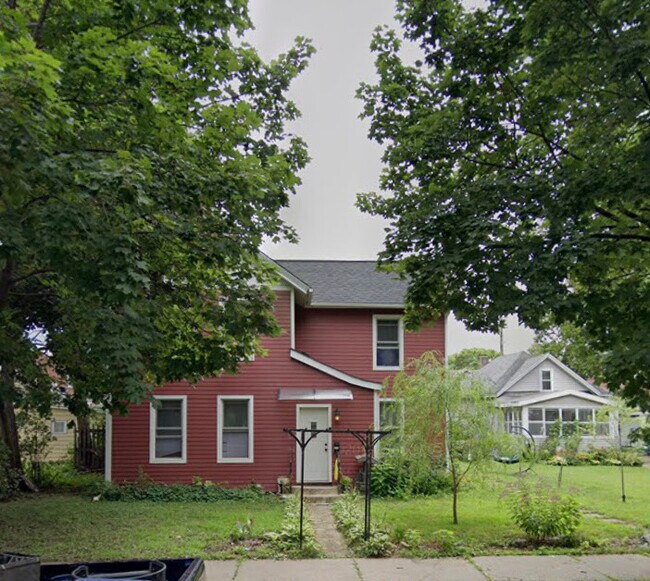 720 Division St 720 Division St La Crosse WI 54601 Apartment Finder 720-division-st-720-division-st-la-crosse-wi-54601-apartment-finder