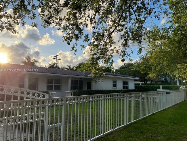 4800 University Dr - 4800 University Dr Coral Gables FL 33146 ...