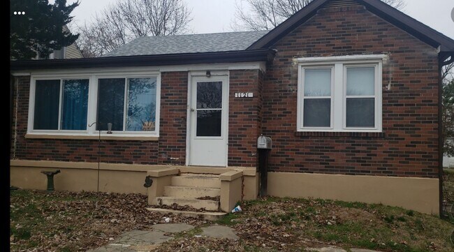 1121 S Sprigg St - 1121 S Sprigg St Cape Girardeau MO 63703 | Apartment ...