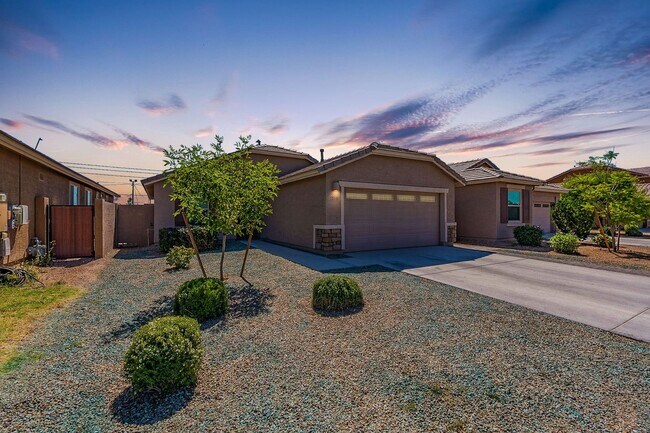 Ideal Location with Finished Backyard: Eas... - 7141 N 123rd Dr Luke ...