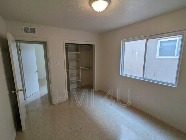 233 Tennessee St NE - 233 Tennessee St NE Albuquerque NM 87108 ...