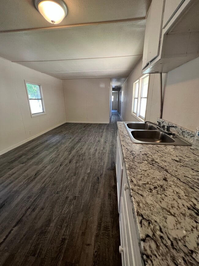 11010 Clay Pit Rd - 11010 Clay Pit Rd Tampa FL 33610 | Apartment Finder